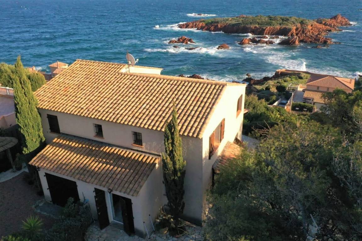 100 M² House ∙ 2 Bedrooms ∙ 6 Guests - Saint-Raphaël