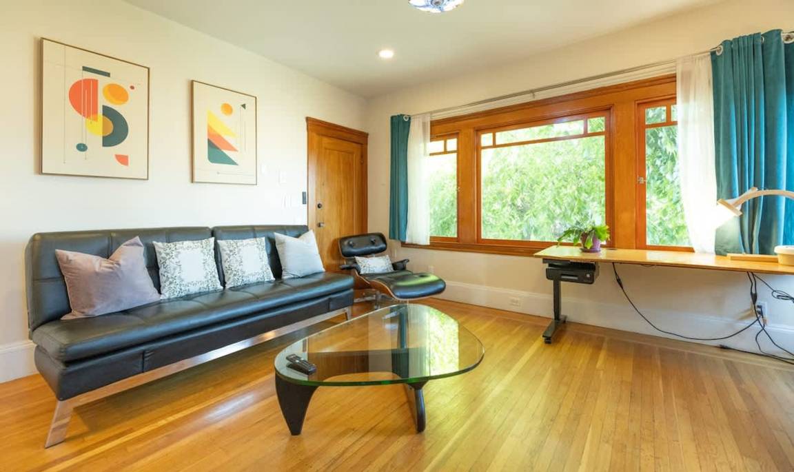 Apartment ∙ 2 Bedrooms ∙ 6 Guests - Oakland