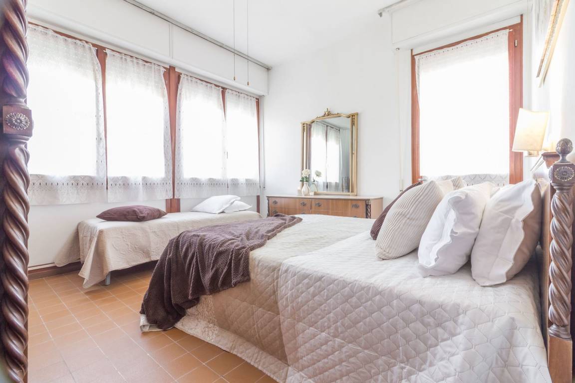 100 M² Apartamento ∙ 3 Habitaciones ∙ 8 Huéspedes - Cattolica