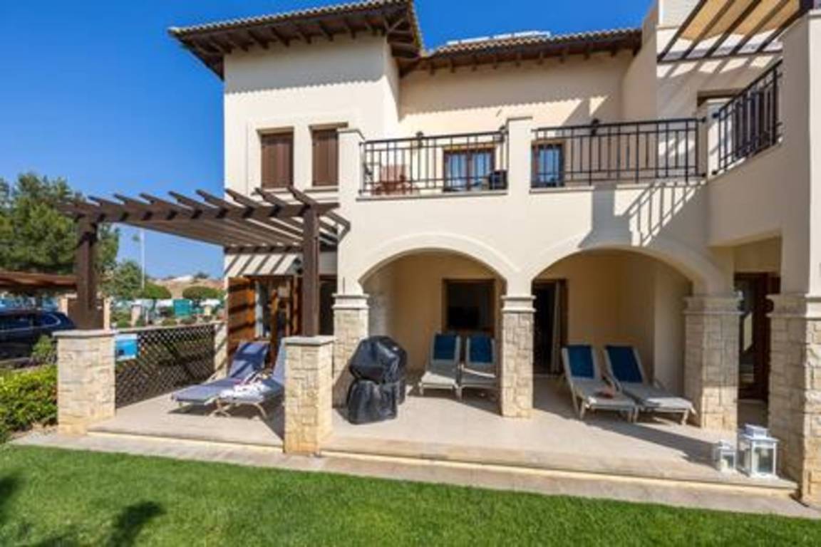 100 M² Appartement ∙ 3 Chambres ∙ 8 Personnes - Zypern