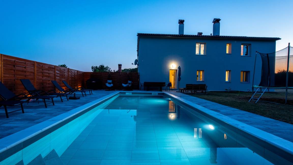 220 M² Villa ∙ 6 Bedrooms ∙ 10 Guests - Labin
