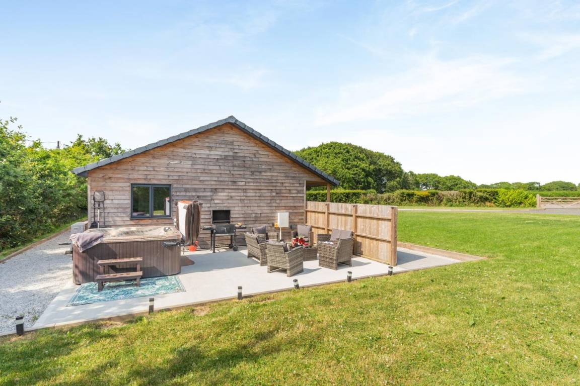 Lodge ∙ 3 Bedrooms ∙ 8 Guests - Devon