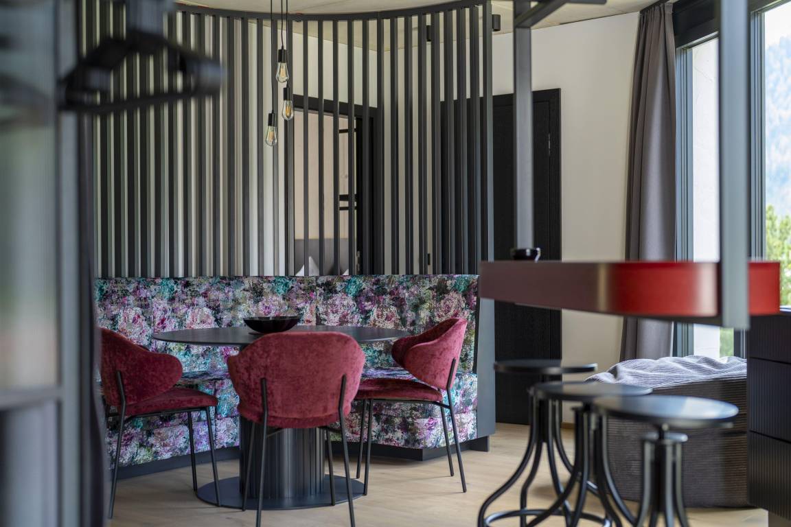 67 M² Ferienwohnung ∙ 2 Schlafzimmer ∙ 6 Gäste - Sautens