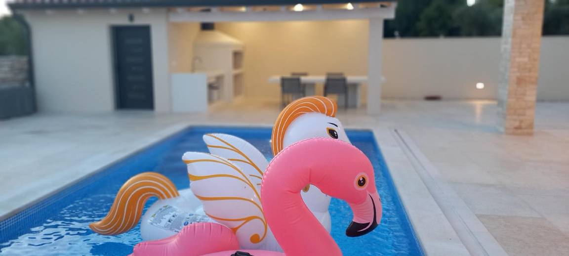 250 M² Ferienhaus ∙ 4 Schlafzimmer ∙ 12 Gäste - Savudrija