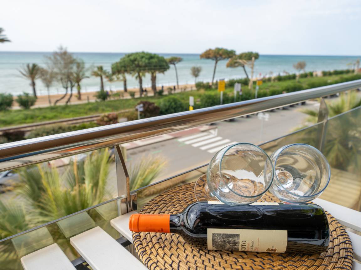 58 M² Apartment ∙ 2 Bedrooms ∙ 4 Guests - Calella