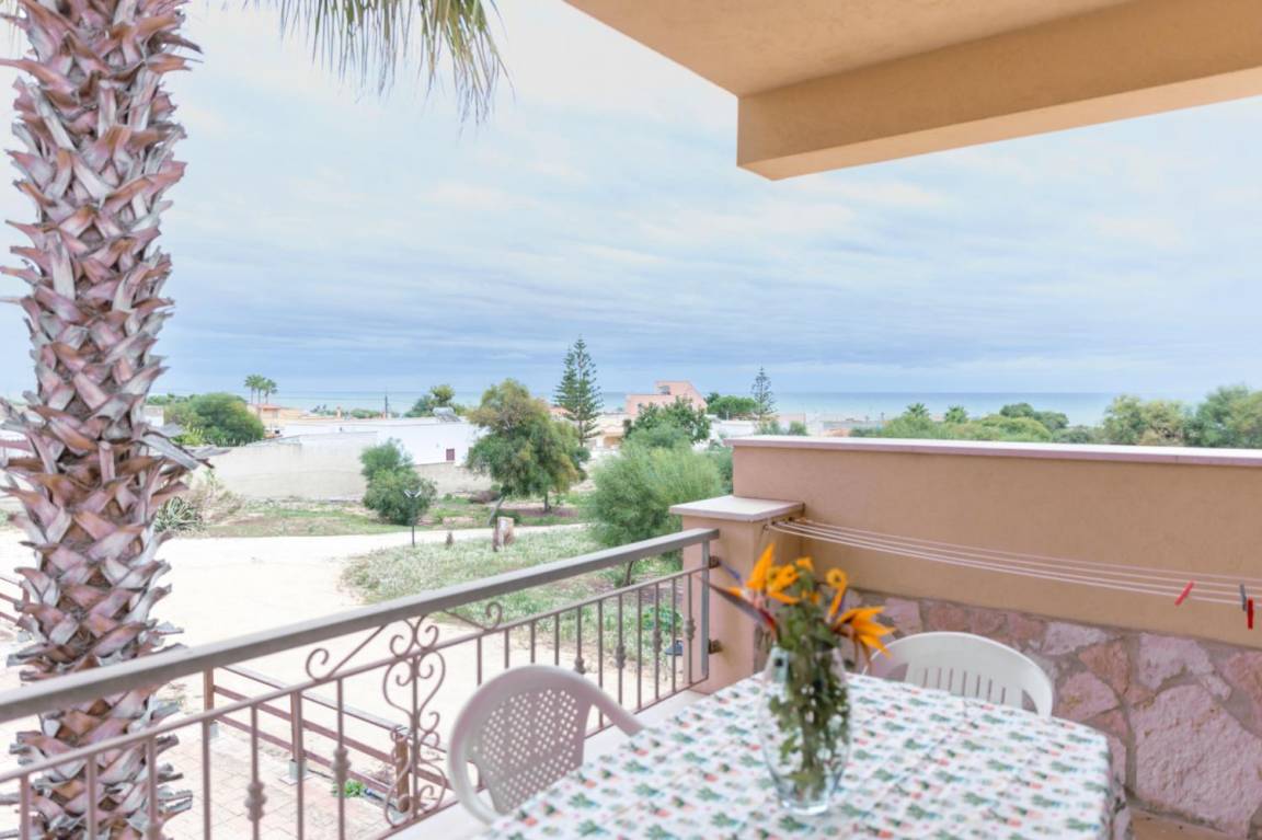 52 M² Vakantiepark ∙ 1 Slaapkamer ∙ 2 Gasten - Sicilië