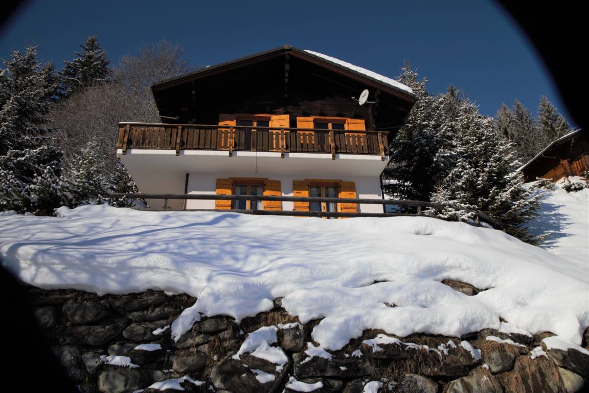 100 M² Chalet ∙ 3 Bedrooms ∙ 8 Guests - Thyon