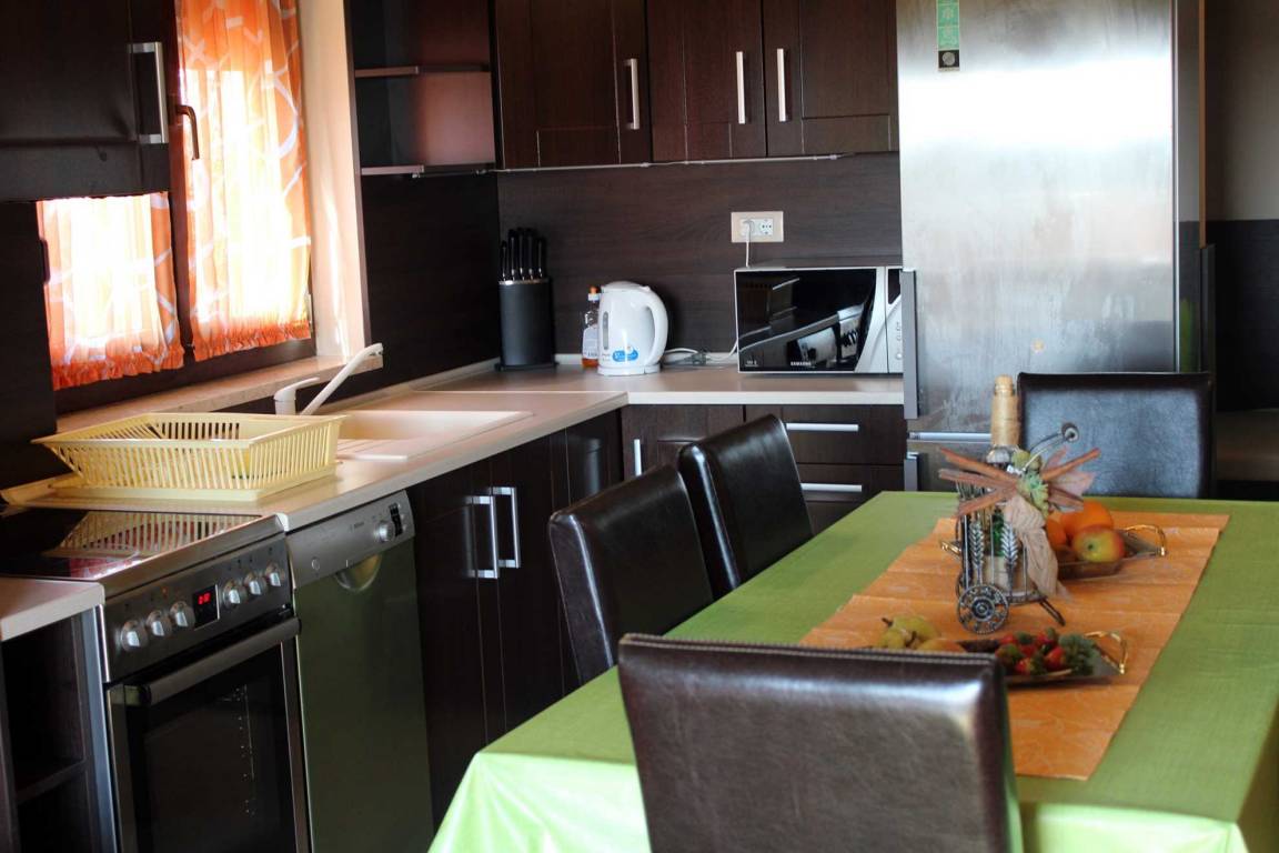 60 M² Apartment ∙ 2 Bedrooms ∙ 5 Guests - Banjole