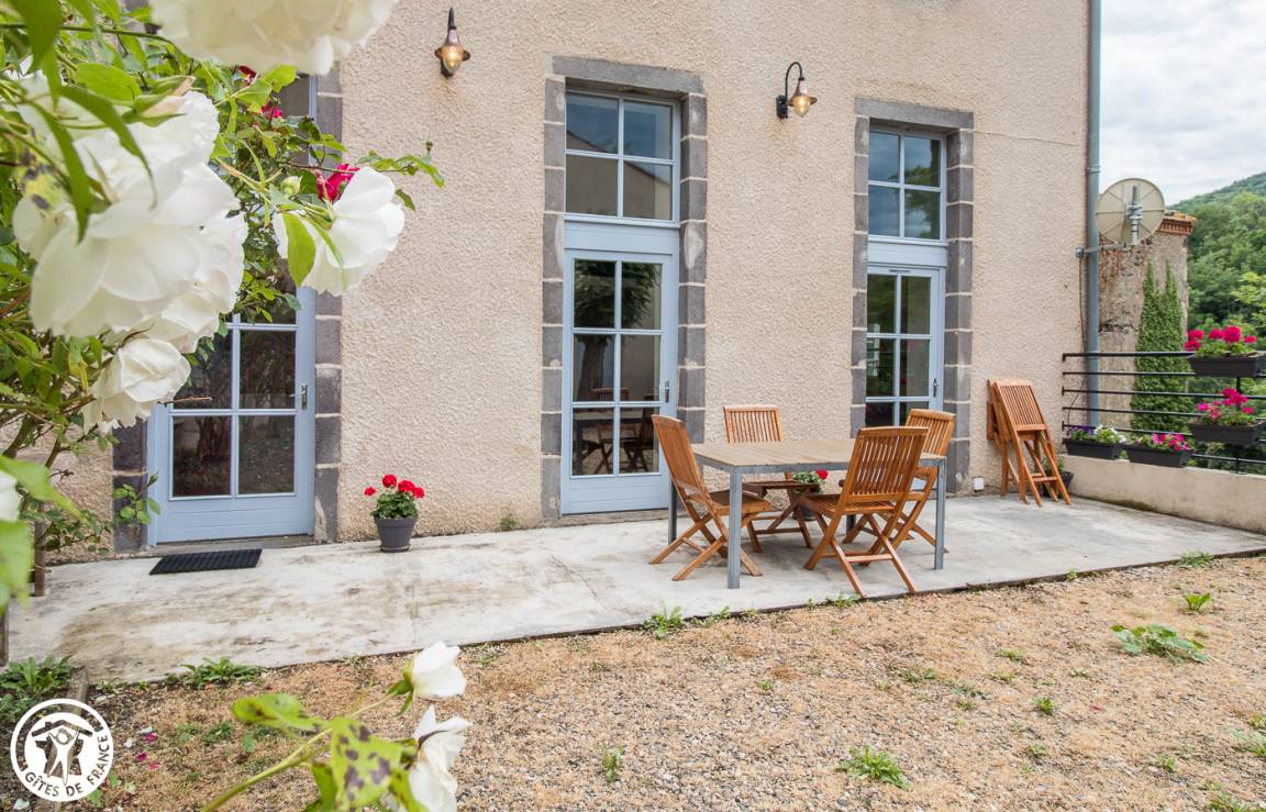 102 M² Gîte ∙ 3 Chambres ∙ 6 Personnes - Puy-de-Dôme