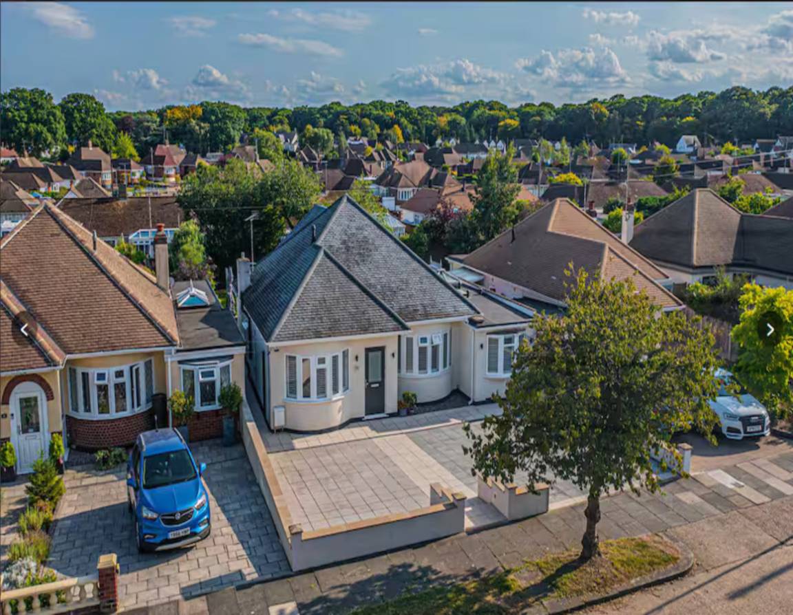 111 M² House ∙ 2 Bedrooms ∙ 5 Guests - Southend-on-Sea