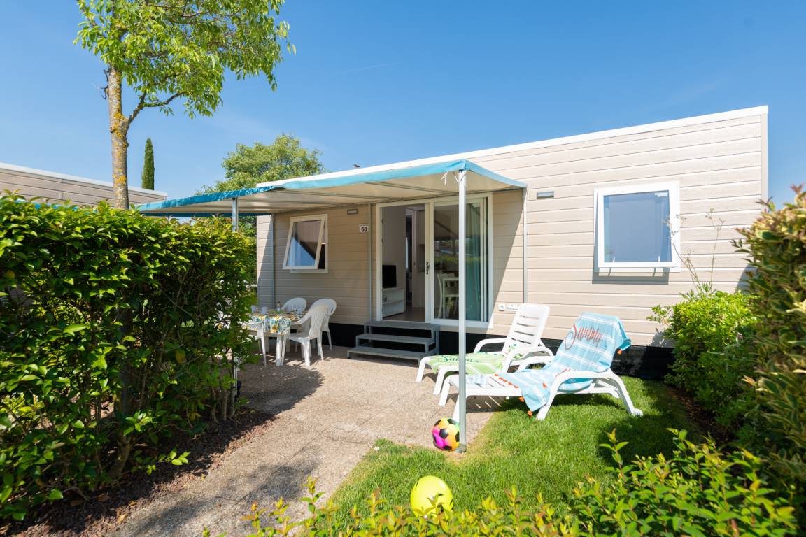 32 M² Caravan ∙ 2 Bedrooms ∙ 4 Guests - Lake Garda