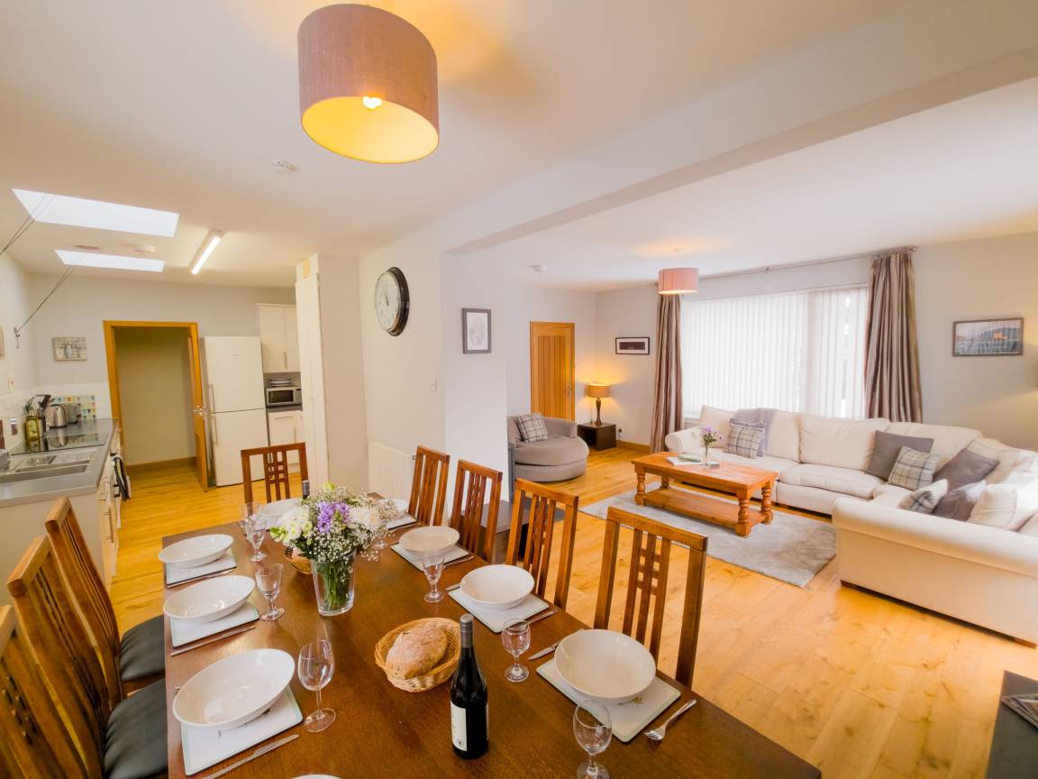 175 M² Maison De Vacances ∙ 5 Chambres ∙ 10 Personnes - Boat of Garten