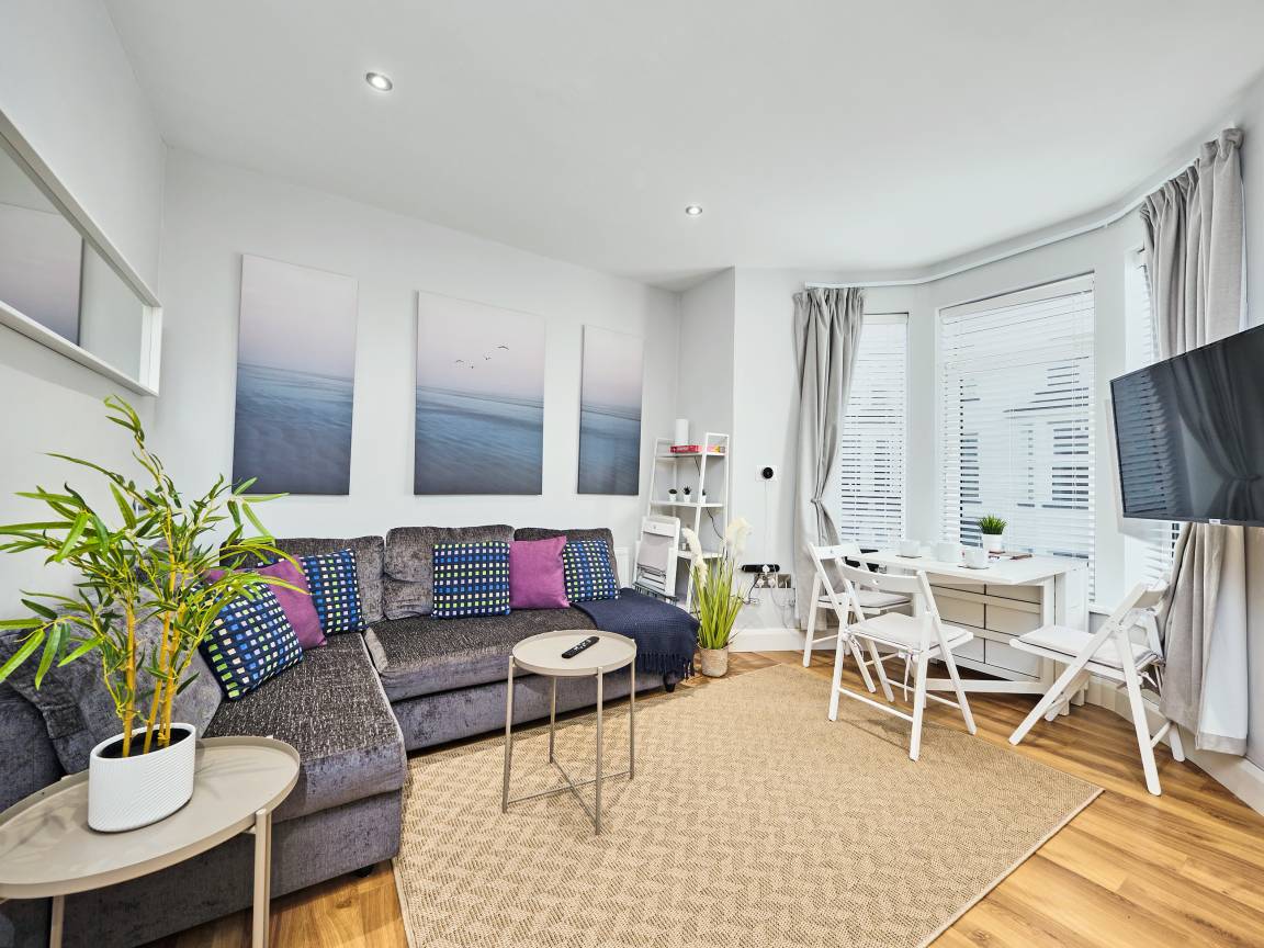 Apartment ∙ 1 Bedroom ∙ 4 Guests - Portrush