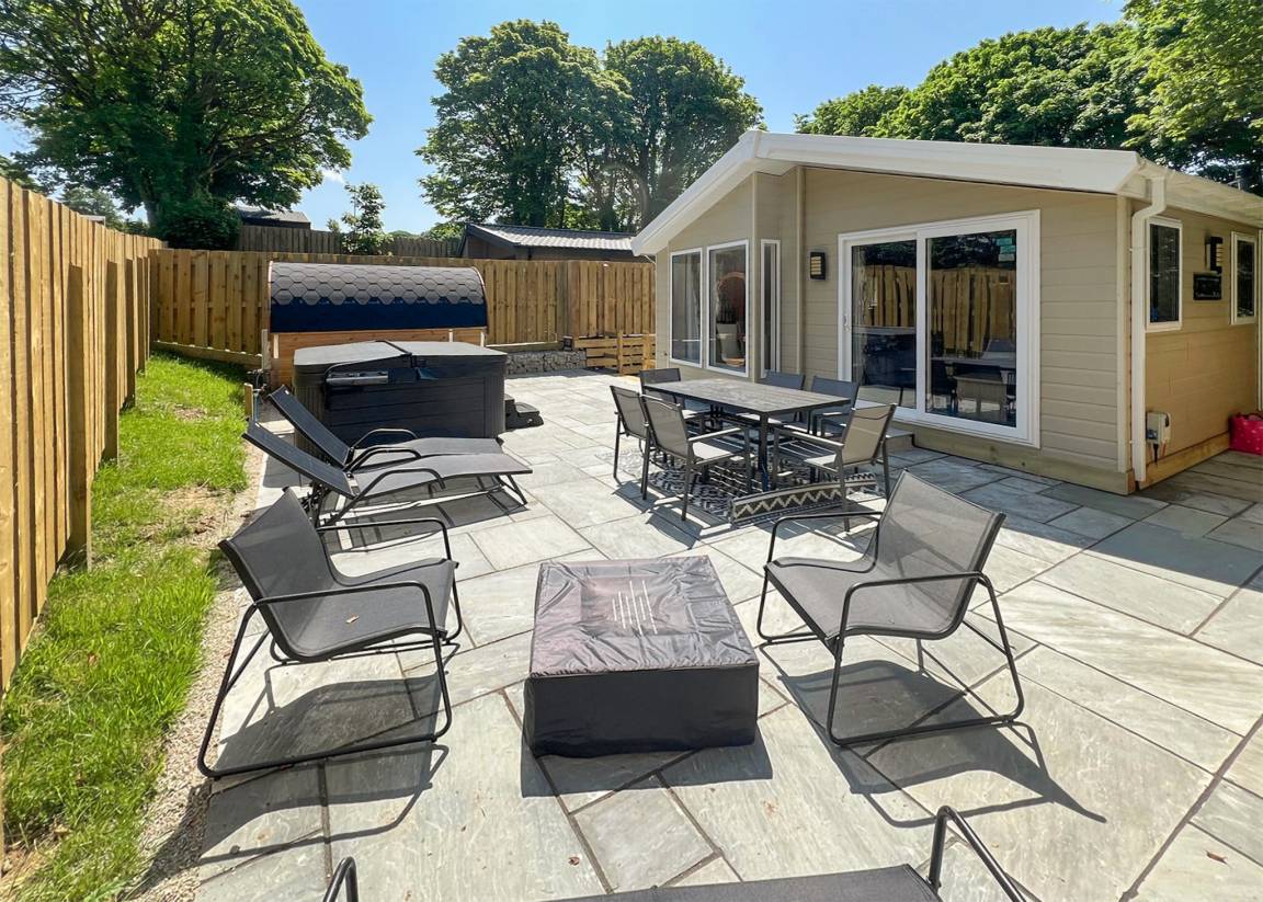 Chalet ∙ 3 Bedrooms ∙ 6 Guests - Cornwall
