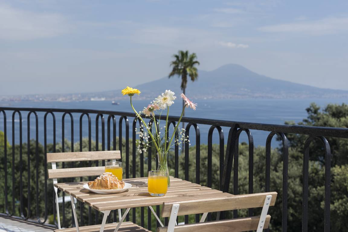 120 M² Apartment ∙ 2 Bedrooms ∙ 8 Guests - Pozzuoli