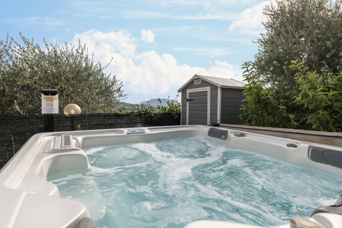 100 M² Huis ∙ 2 Slaapkamers ∙ 6 Gasten - Garda