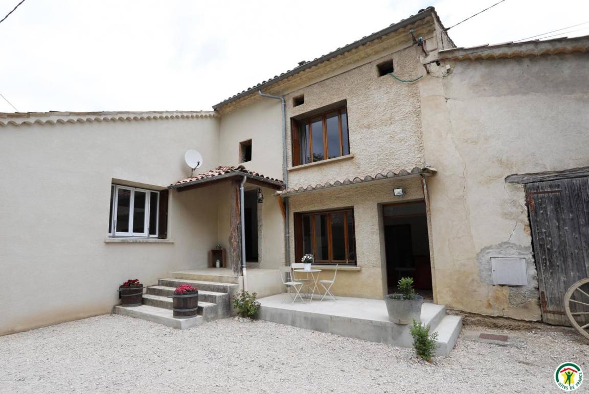 153 M² Gîte ∙ 5 Chambres ∙ 10 Personnes - Luc-en-Diois