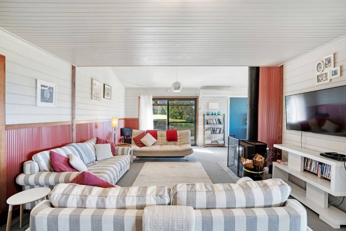 House ∙ 3 Bedrooms ∙ 10 Guests - Sandy Point, Australia