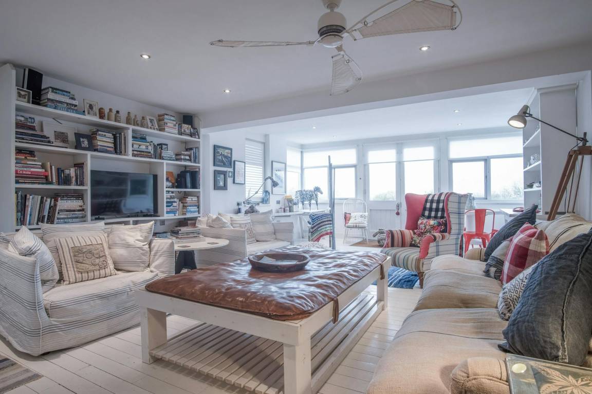 143 M² Cottage ∙ 2 Bedrooms ∙ 4 Guests - Aberporth