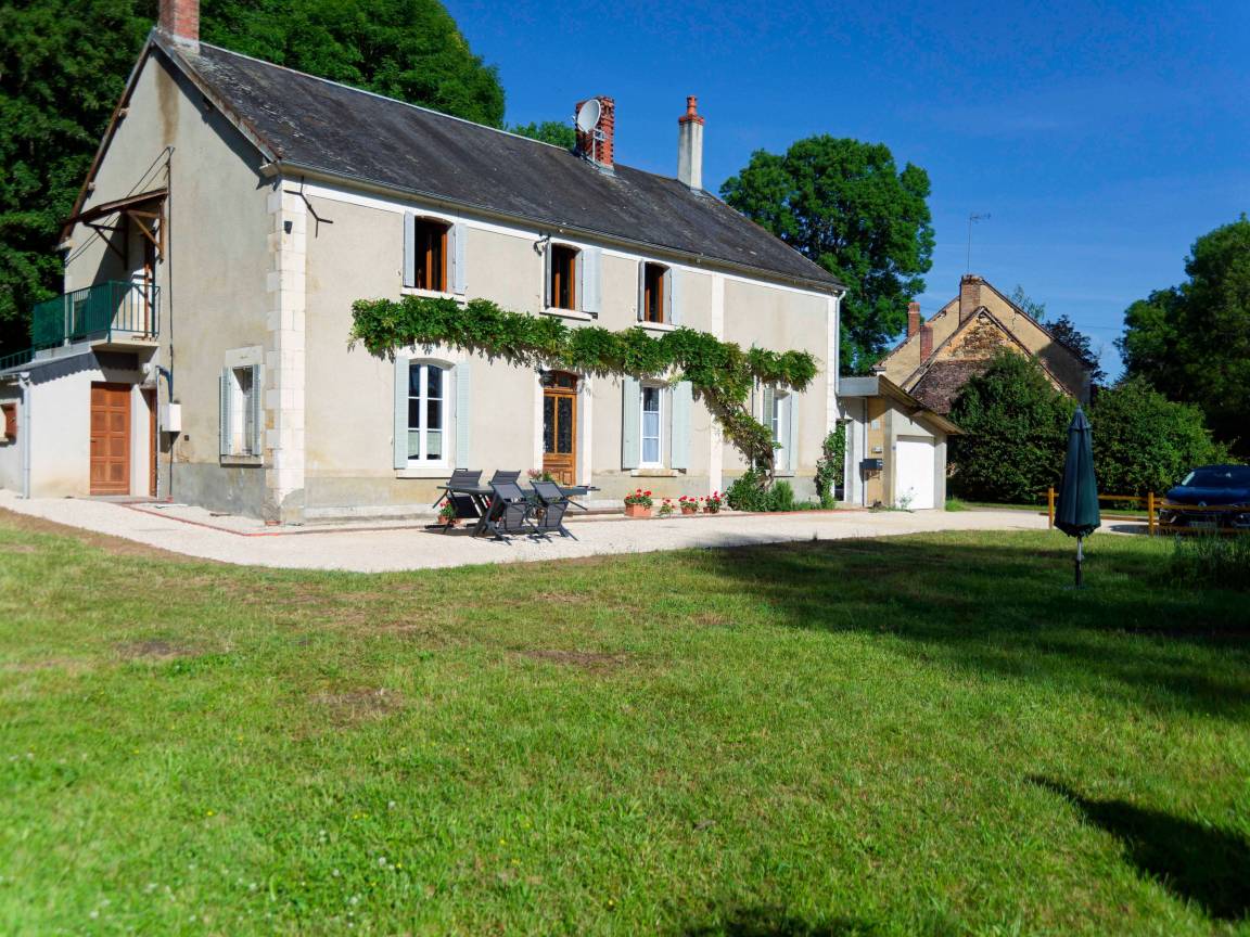 160 M² Cottage ∙ 3 Chambres ∙ 9 Personnes - Yonne