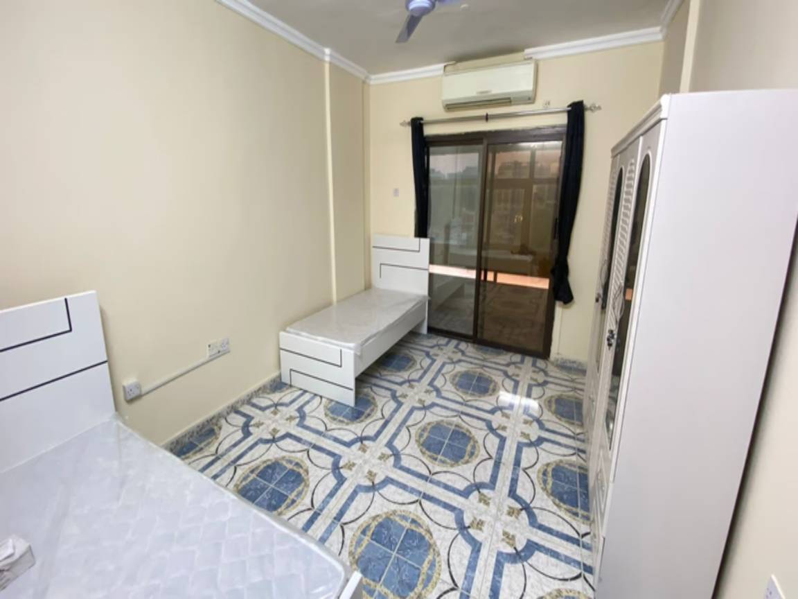Private Room ∙ 3 Bedrooms ∙ 1 Guest - Al Ain
