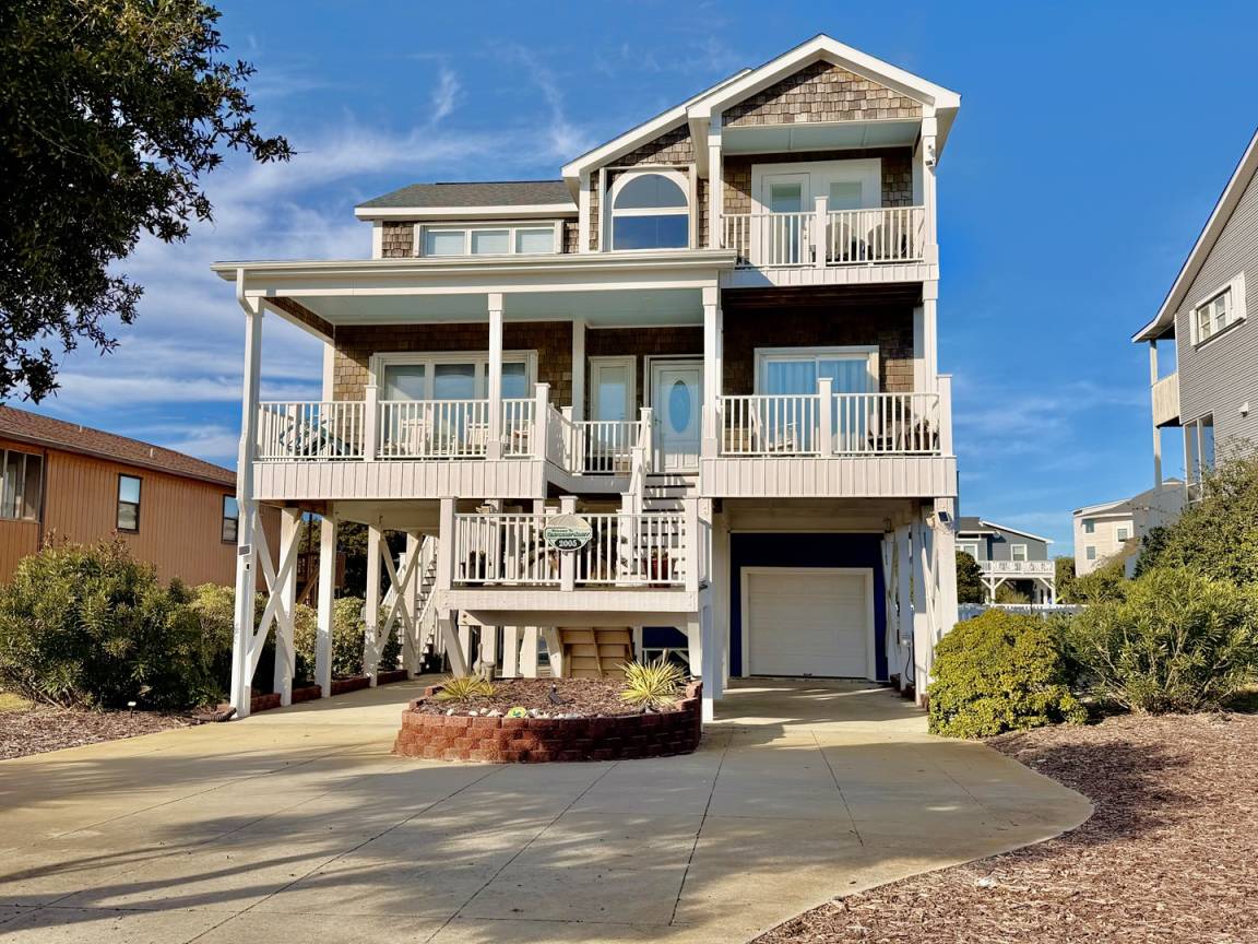 House ∙ 5 Bedrooms ∙ 12 Guests - Holden Beach, NC
