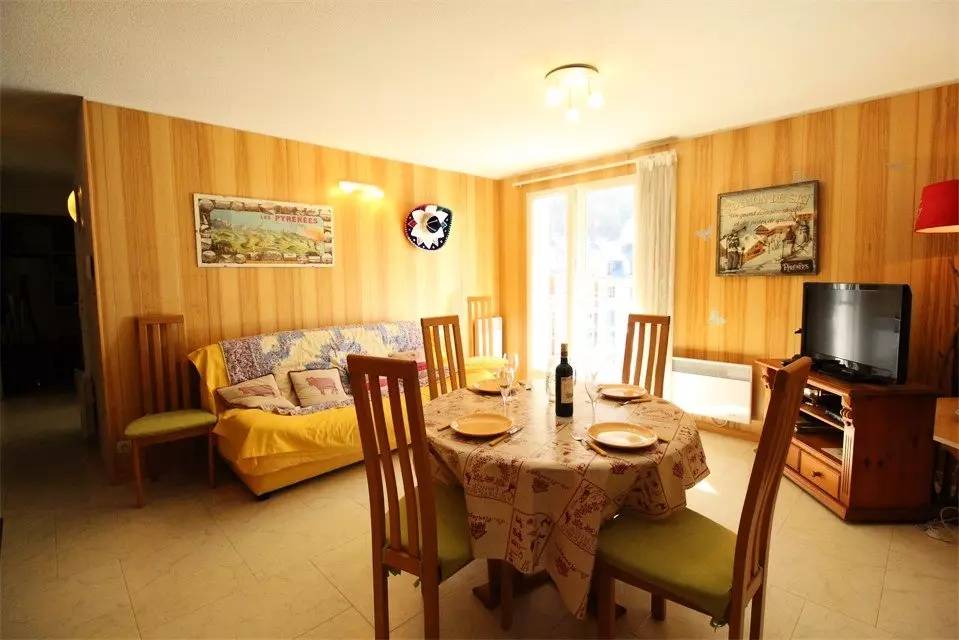 55 M² Apartamento ∙ 2 Habitaciones ∙ 7 Huéspedes - Bagnères-de-Luchon
