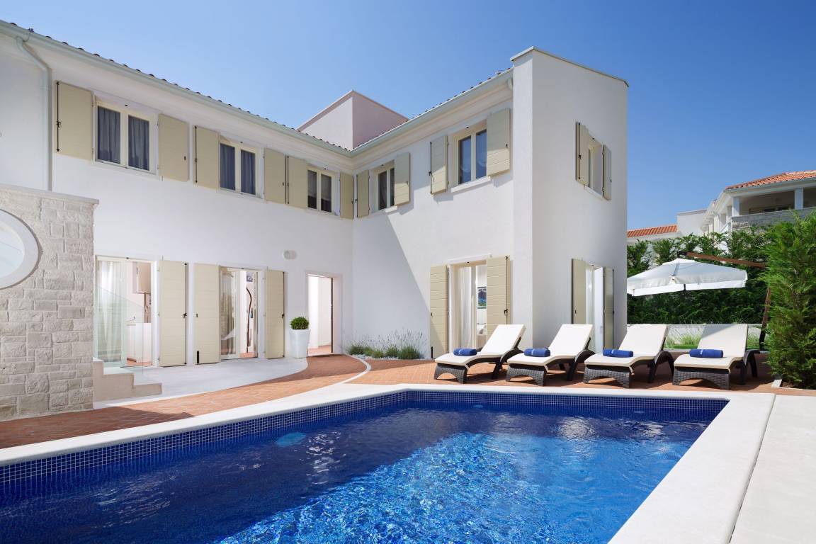 Villa ∙ 2 Bedrooms ∙ 4 Guests - Novigrad