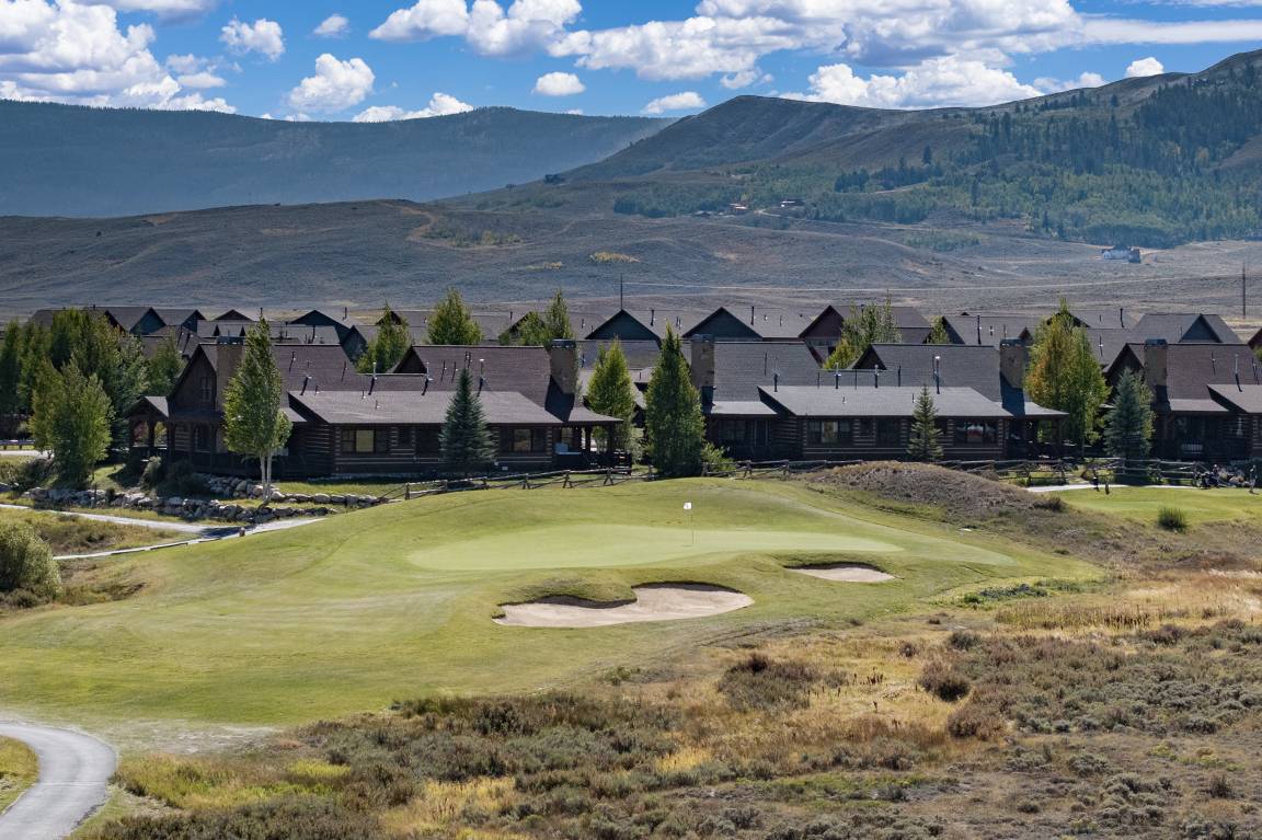 199 M² Cabin ∙ 3 Bedrooms ∙ 8 Guests - Granby, CO