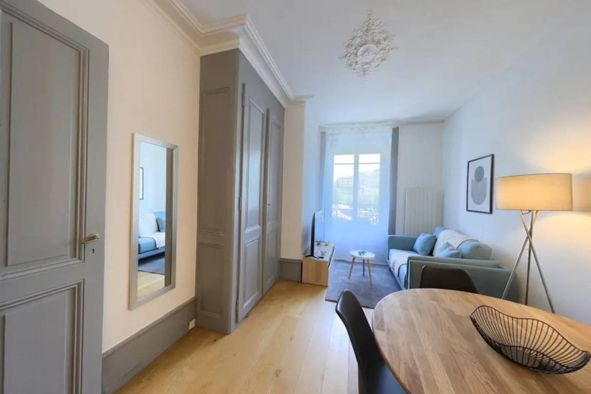 40 M² Apartment ∙ 1 Bedroom ∙ 2 Guests - Saint-Genis-Pouilly
