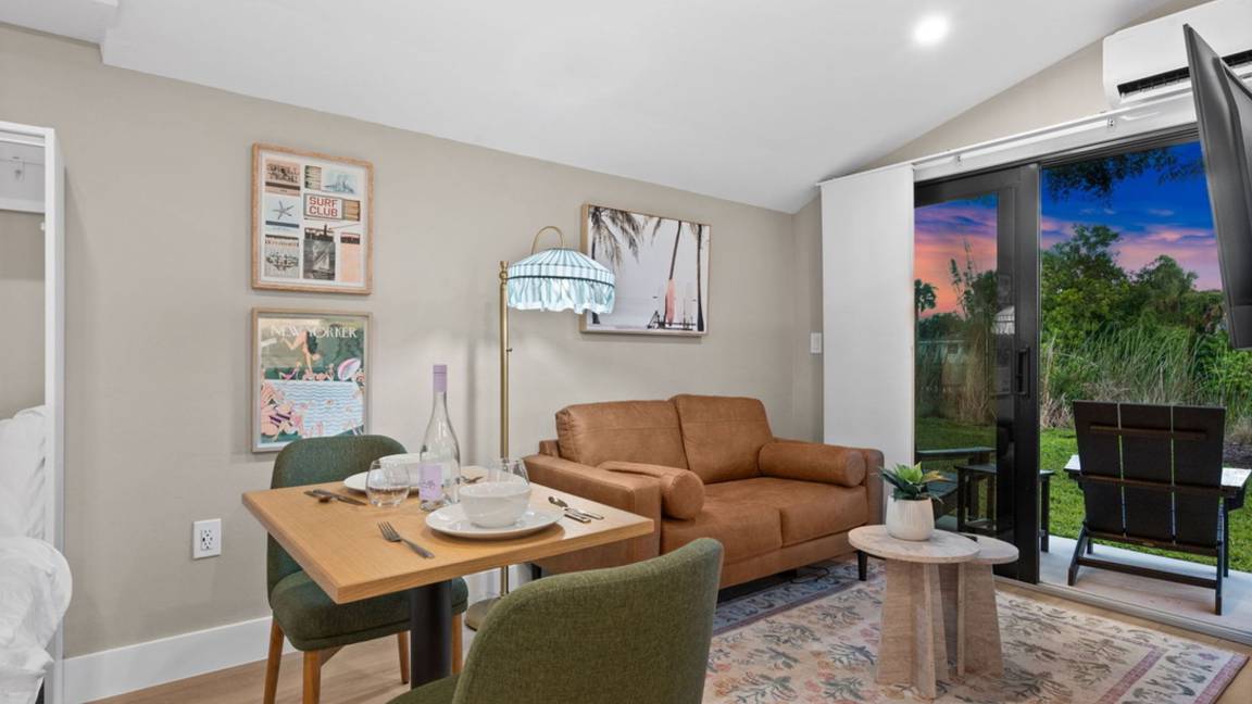 278 M² Apartment ∙ 2 Guests - Vineyards, FL