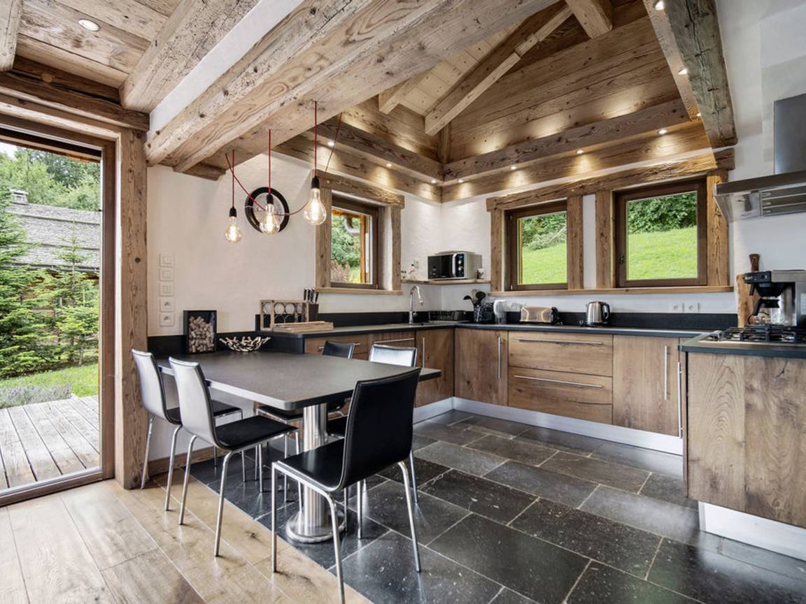 260 M² Mökki ∙ 5 Makuuhuonetta ∙ 11 Vierasta - Cordon