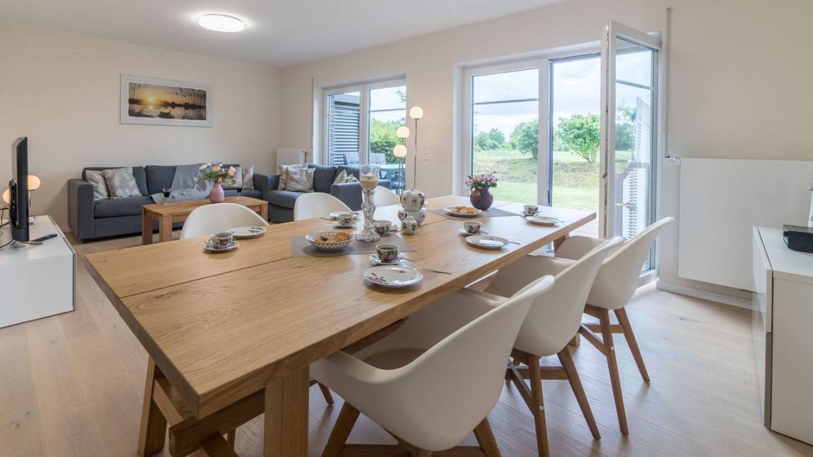 100 M² Ferienwohnung ∙ 3 Schlafzimmer ∙ 6 Gäste - Wiesmoor