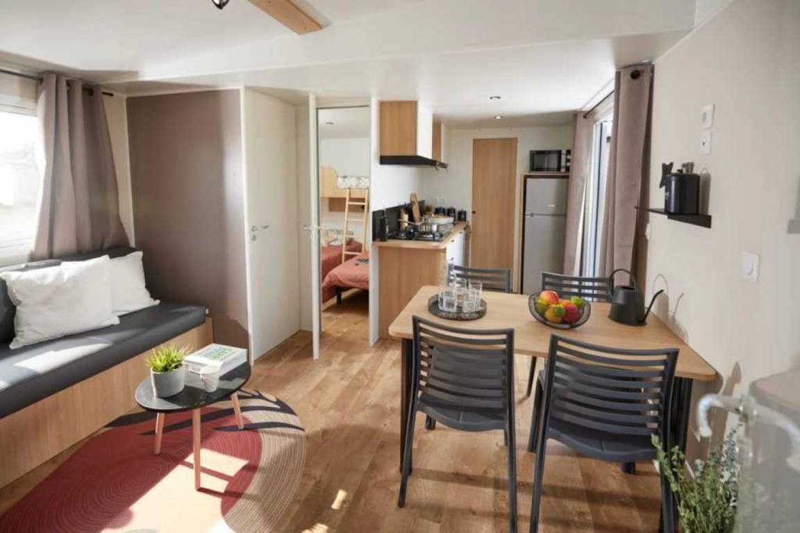 29 M² Camping ∙ 5 Personnes - Brive-la-Gaillarde