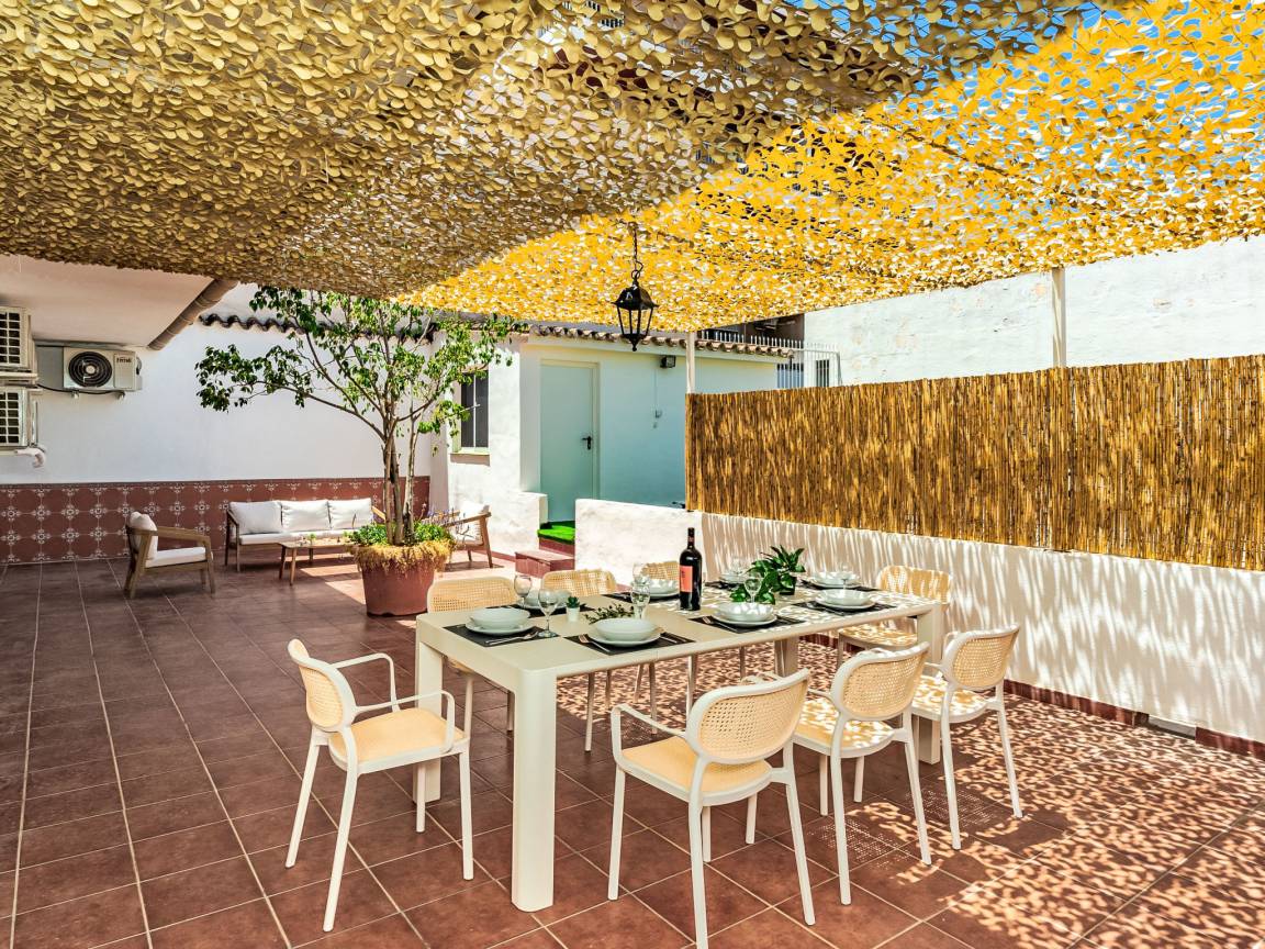 150 M² Apartment ∙ 4 Bedrooms ∙ 8 Guests - Fuengirola