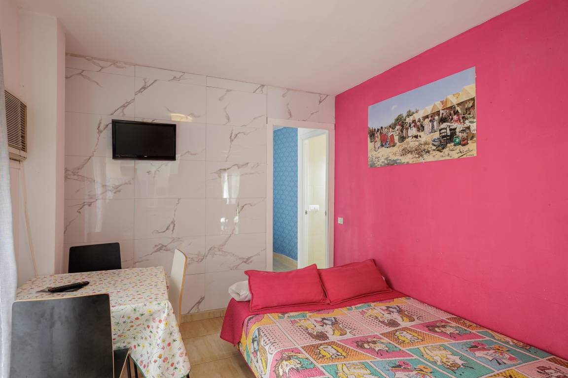45 M² Huoneisto ∙ 2 Makuuhuonetta ∙ 4 Vierasta - Sevilla