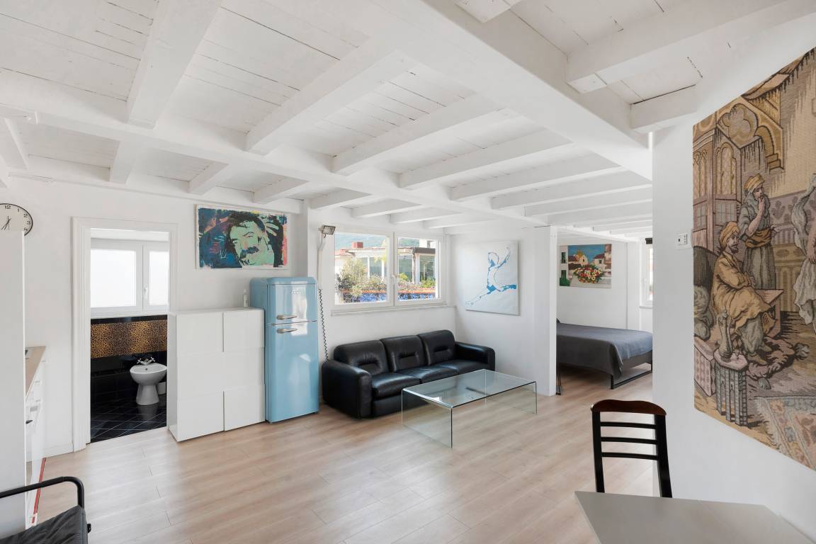 50 M² Albergue ∙ 1 Habitación ∙ 4 Huéspedes - Erchie