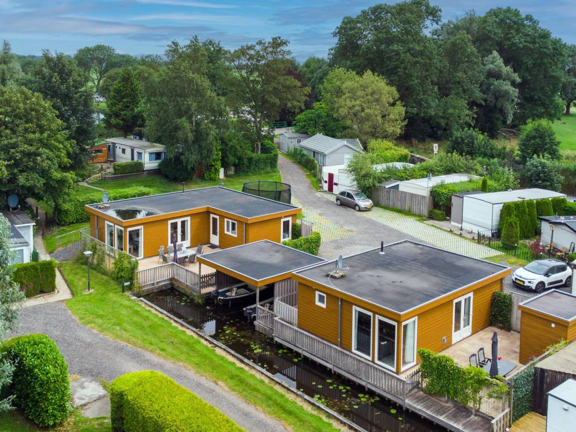 60 M² Chalet ∙ 3 Habitaciones ∙ 6 Huéspedes - Frisia
