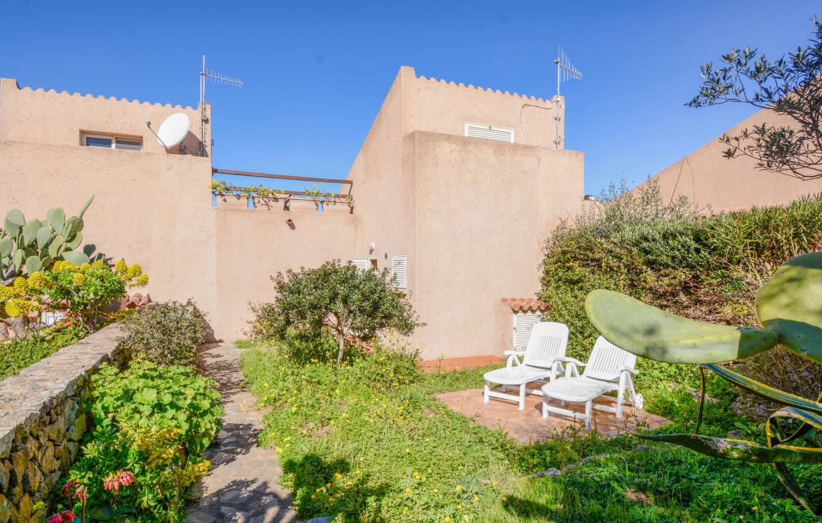 60 M² Ferienhaus ∙ 1 Schlafzimmer ∙ 6 Gäste - Arzachena