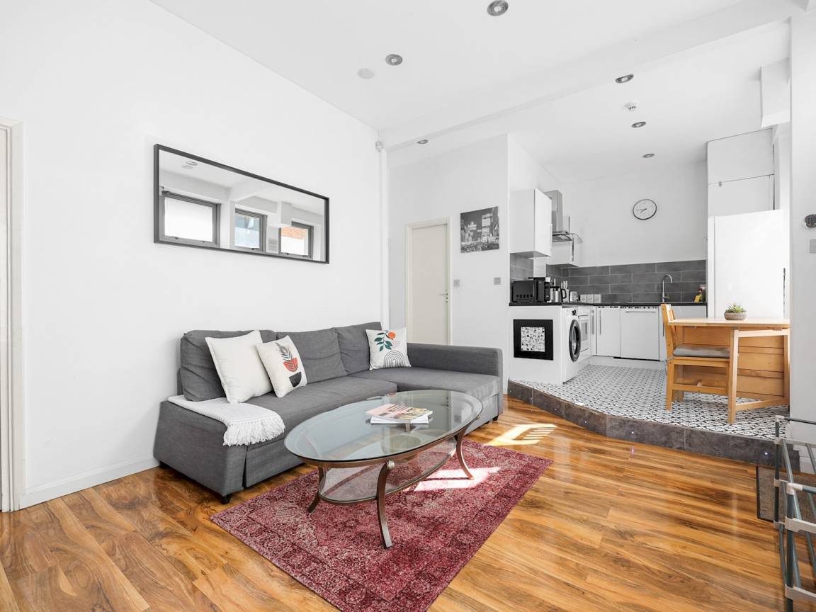 56 M² Apartment ∙ 2 Bedrooms ∙ 4 Guests - London