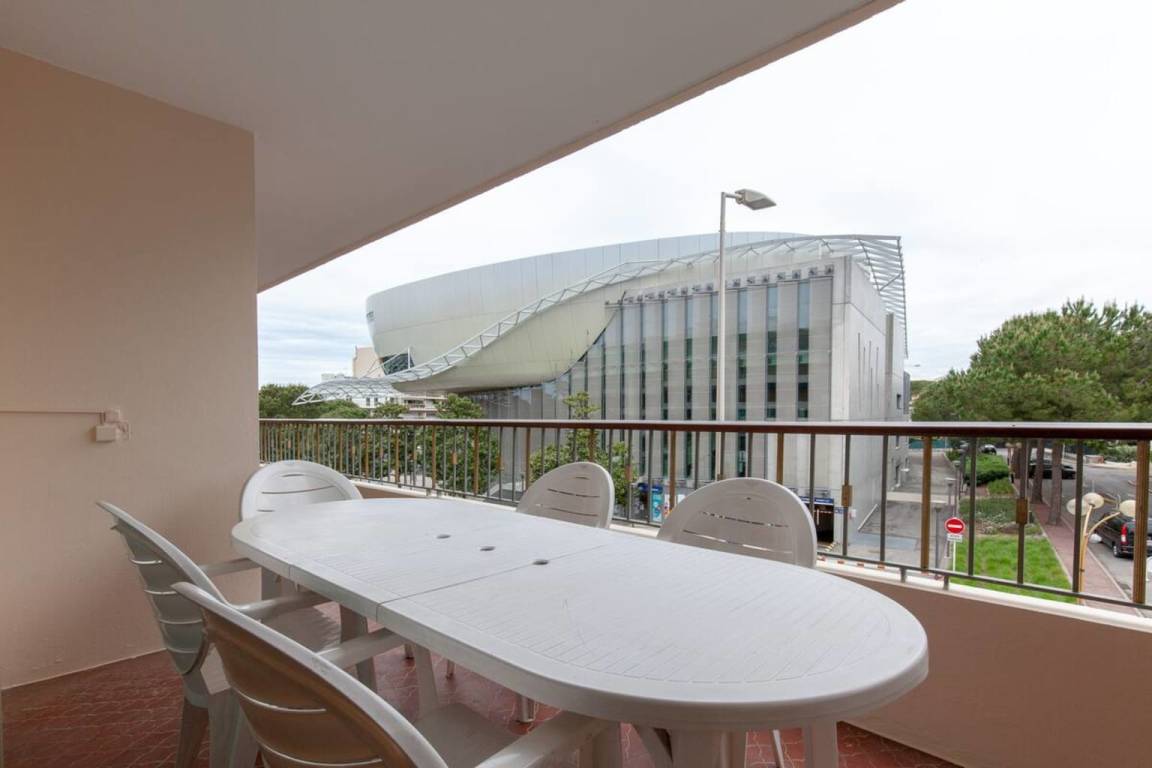 70 M² Appartement ∙ 2 Chambres ∙ 6 Personnes - Antibes