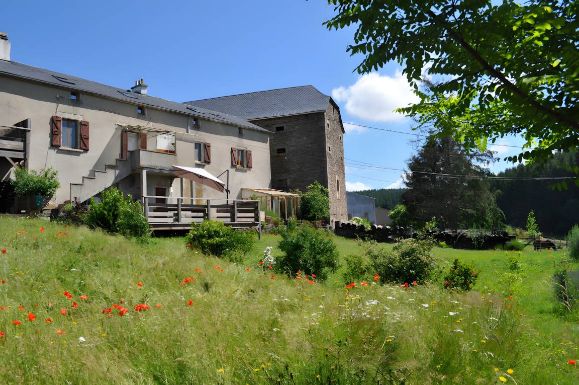 150 M² Huis ∙ 4 Slaapkamers ∙ 12 Gasten - Aveyron