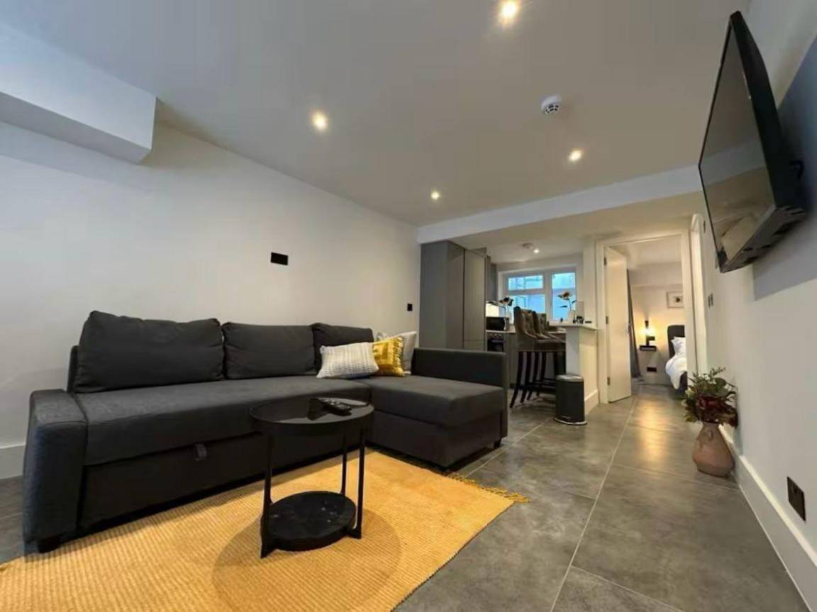 85 M² House ∙ 2 Bedrooms ∙ 6 Guests - Londra