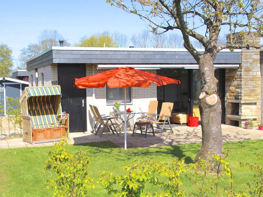 60 M² Ferienhaus ∙ 2 Schlafzimmer ∙ 4 Gäste - Butjadingen