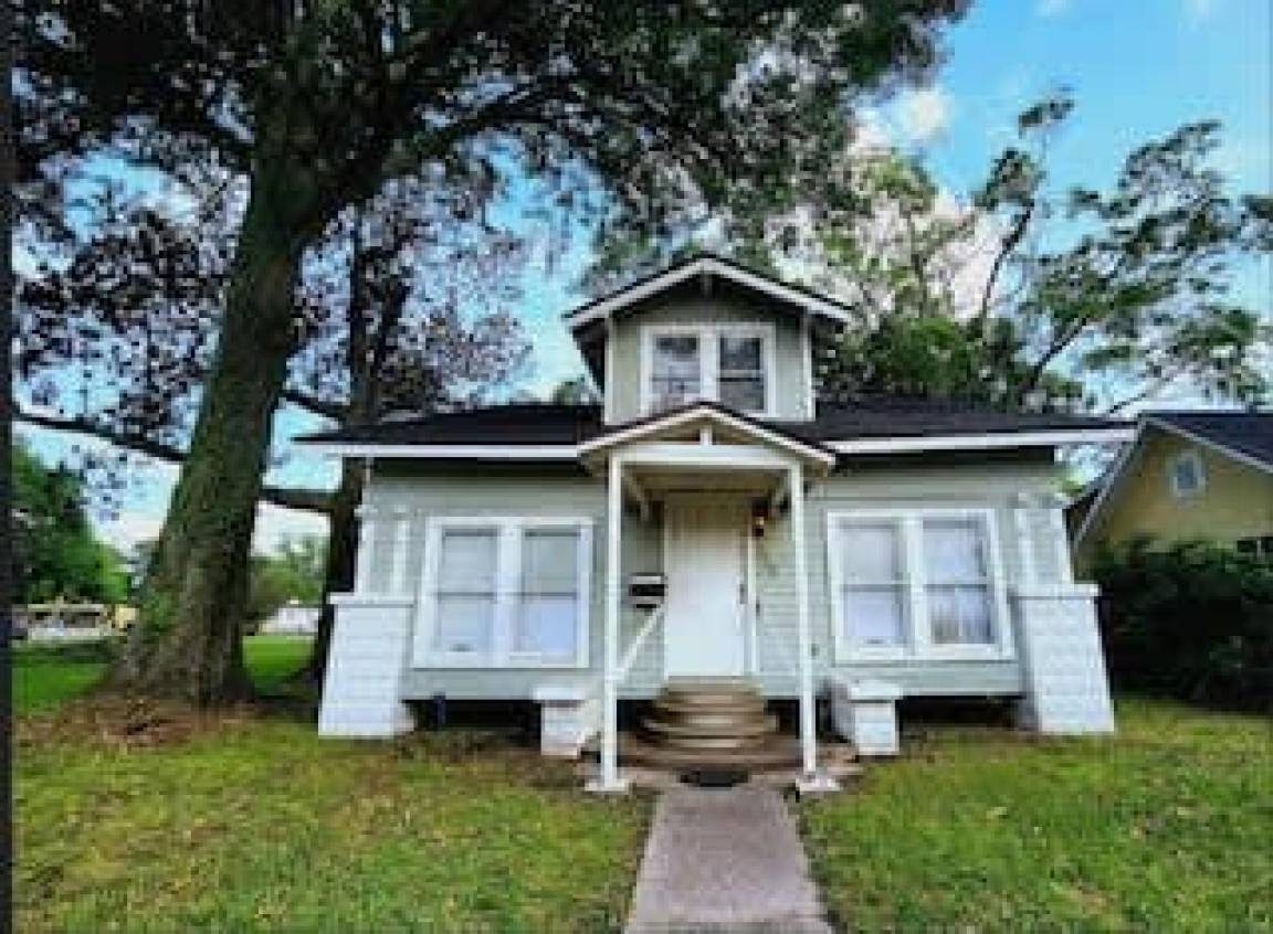 House ∙ 6 Bedrooms ∙ 14 Guests - Lafayette, LA