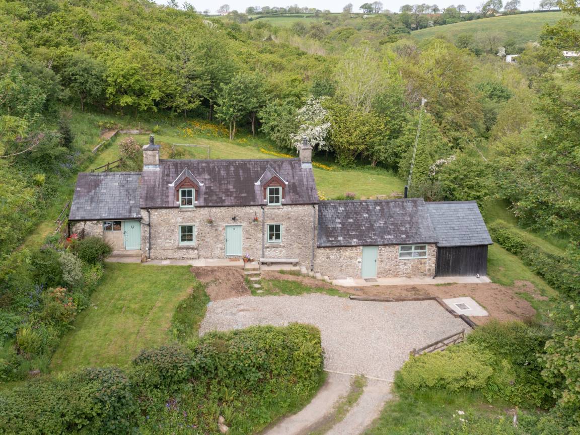 Cottage ∙ 3 Bedrooms ∙ 6 Guests - Pembrokeshire
