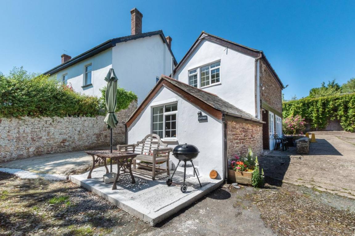 Cottage ∙ 2 Bedrooms ∙ 3 Guests - Westward Ho!