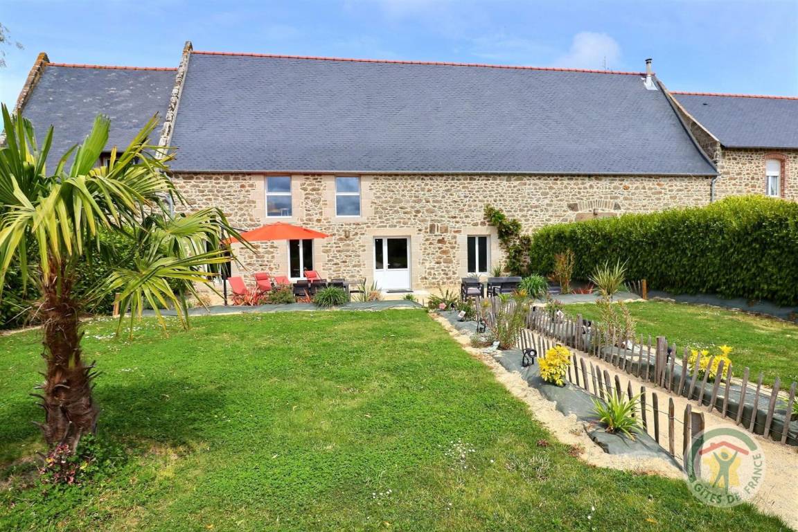 172 M² Gîte ∙ 3 Chambres ∙ 6 Personnes - Saint-Coulomb