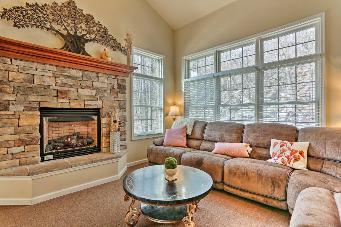 222 M² Apartment ∙ 5 Bedrooms ∙ 10 Guests - Lake Harmony, PA