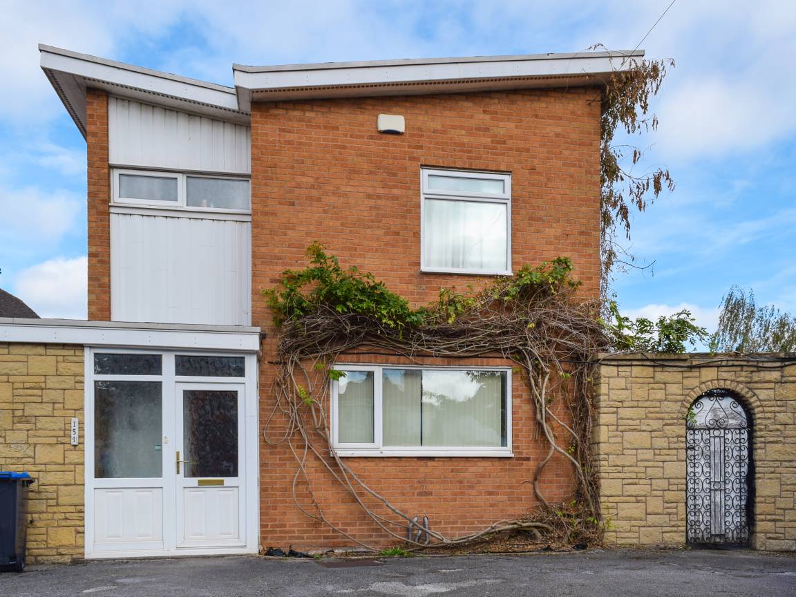 Cottage ∙ 4 Bedrooms ∙ 8 Guests - Warwick